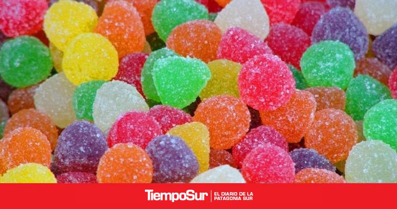 Cómo preparar gomitas dulces caseras con los chicos