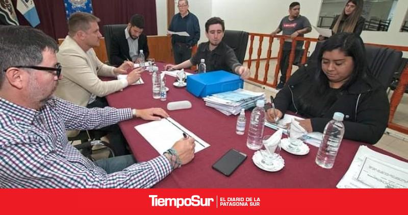 Una plaza con el nombre “Ara Alférez Sobral”